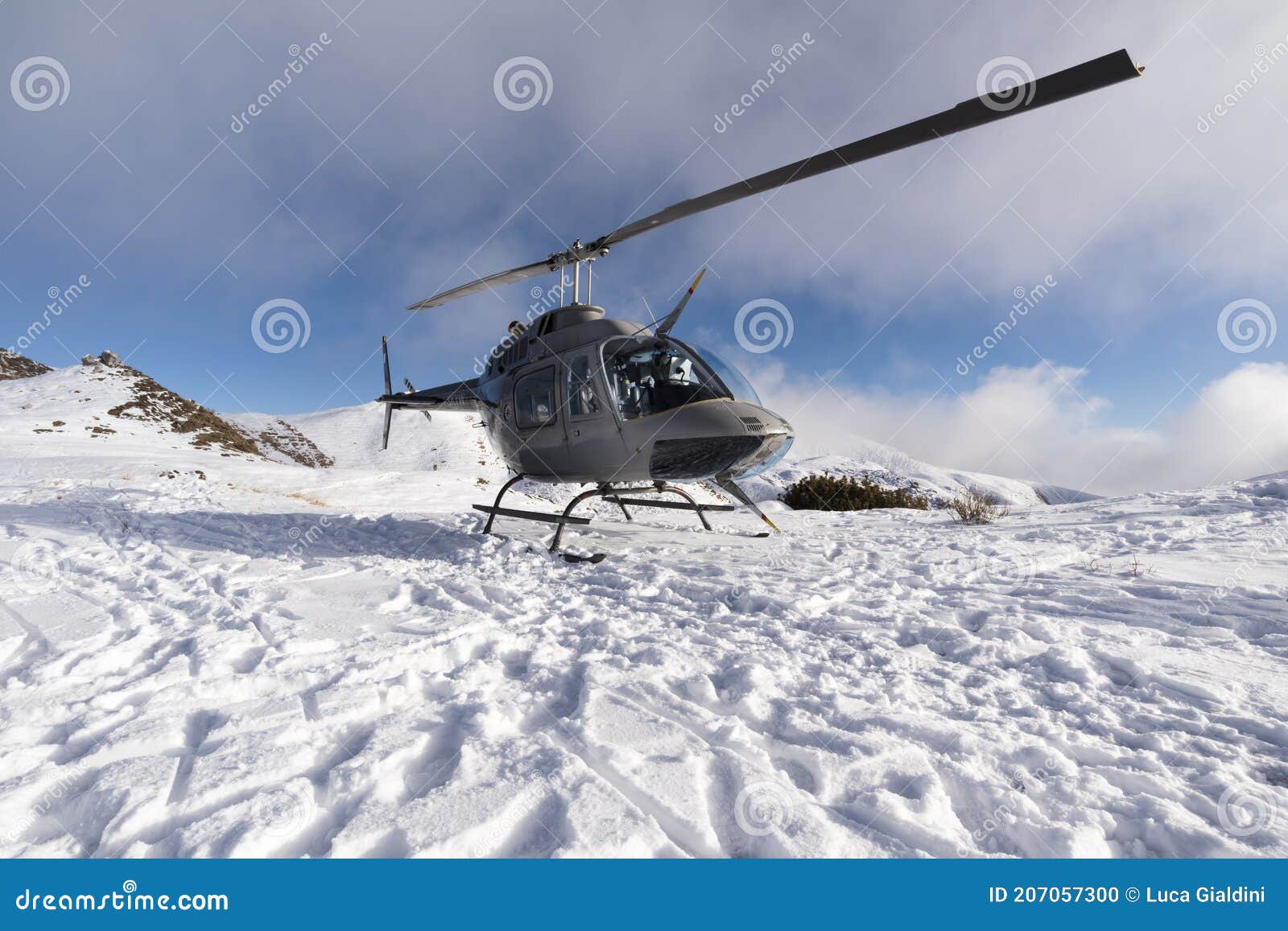 Helicopter on the snow editorial image. Image of white - 207057300