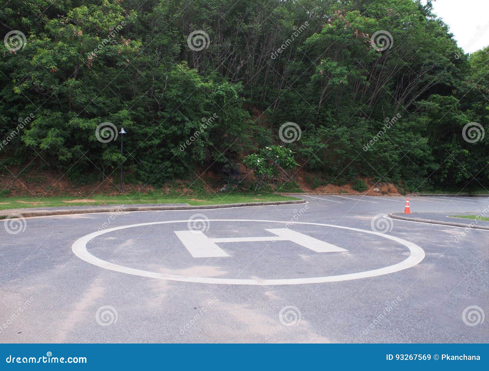 Helipad for helicopter stock image. Image of empty, sign - 93267569