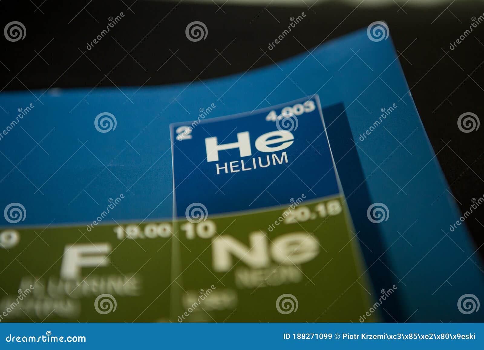 Helium Im Periodensystem Der Elemente Stockbild - Bild von obacht ...