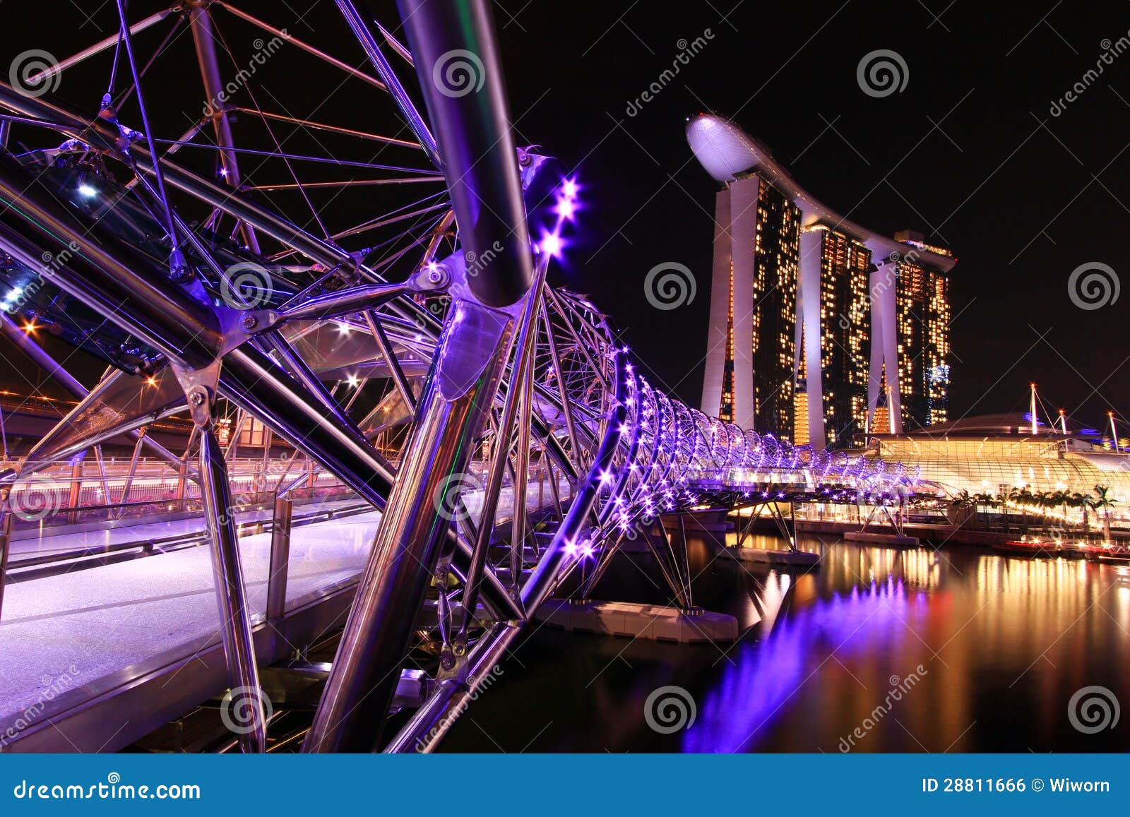 The Helix Bridge editorial photo. Image of reflection - 28811666