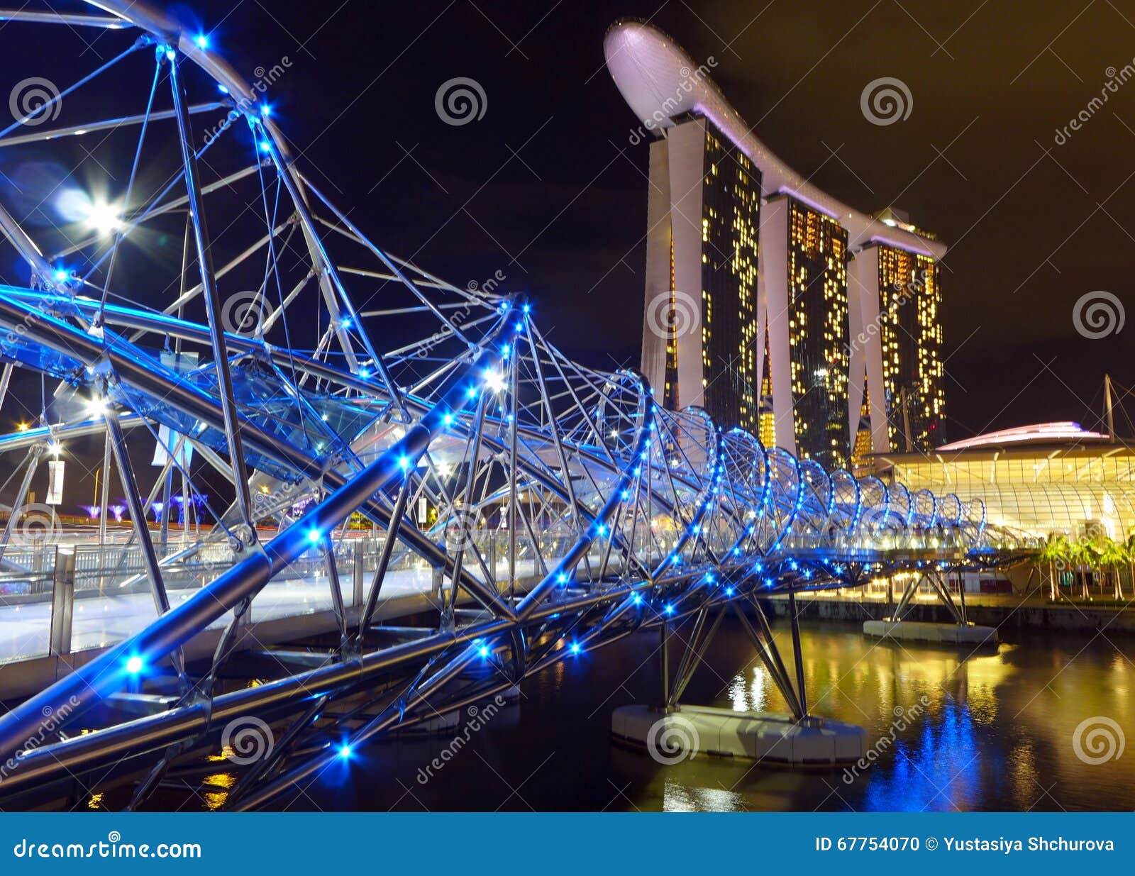 Helix Bridge editorial image. Image of skyscrapers, skyline - 67754070
