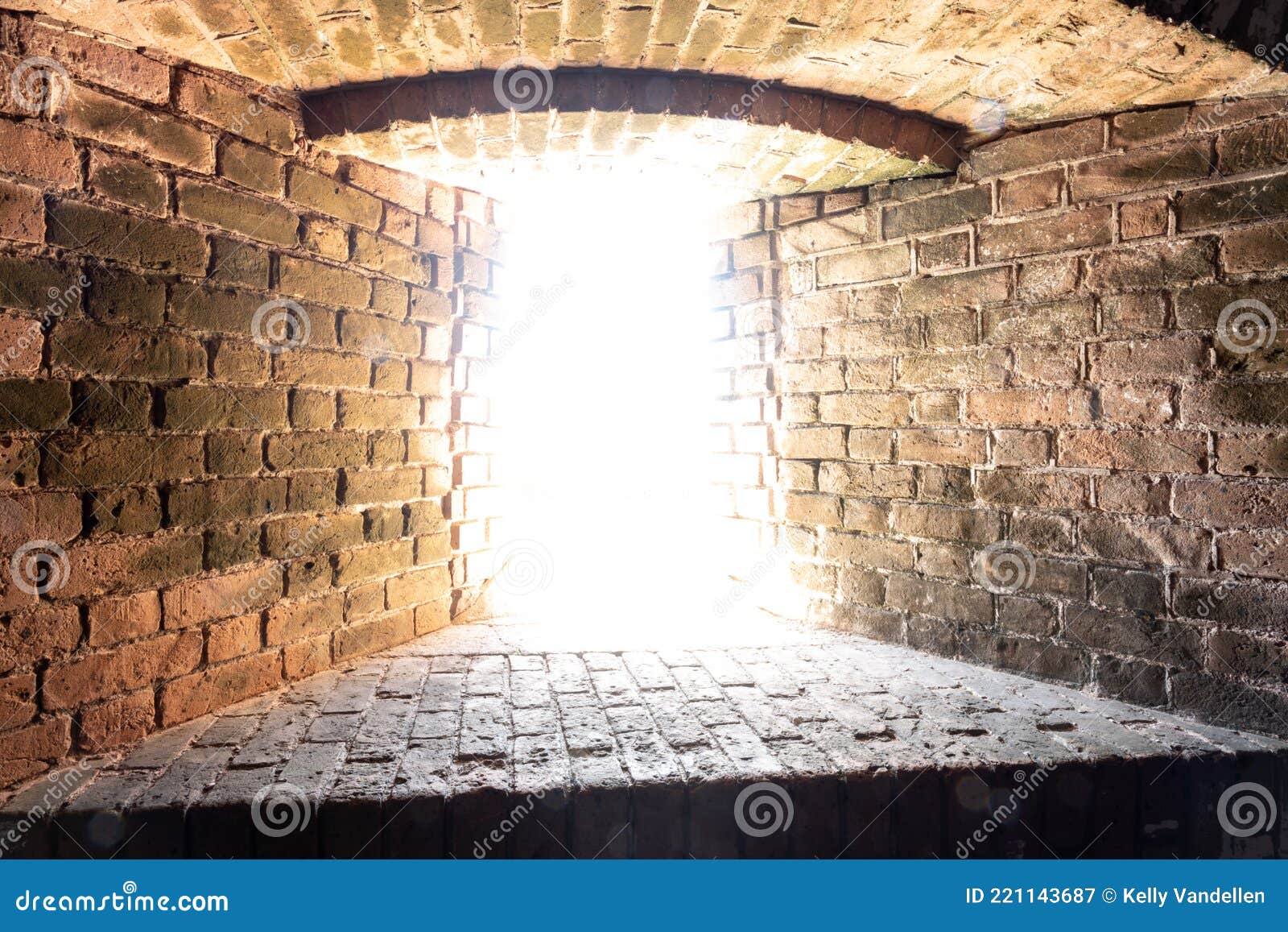 Helles Licht Durchbrach Fensterfront Stockbild - Bild von leuchte ...