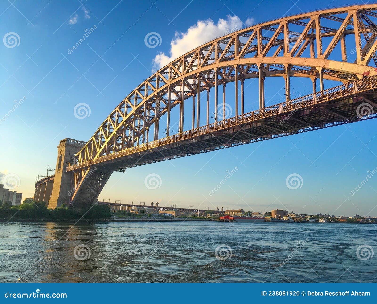Hellgate Bridge in Astoria Park, NYC Stock Photo - Image of leaf ...