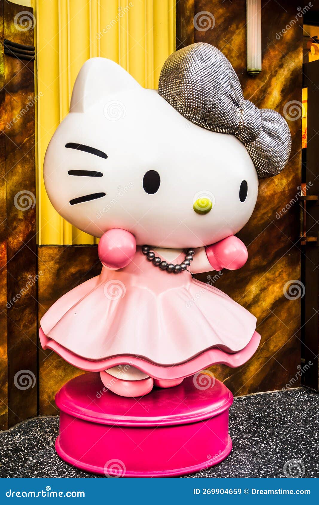 Hello Kitty on Display in Universal Studios Store Editorial Stock Image ...