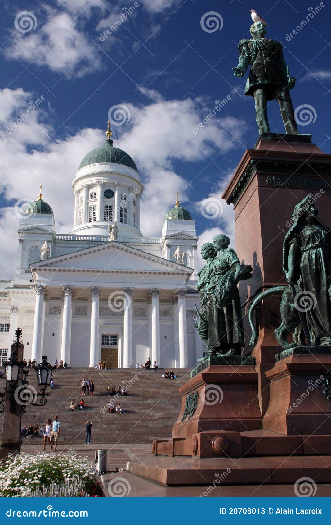 Helsinki statue editorial stock photo. Image of cityscape - 20708013