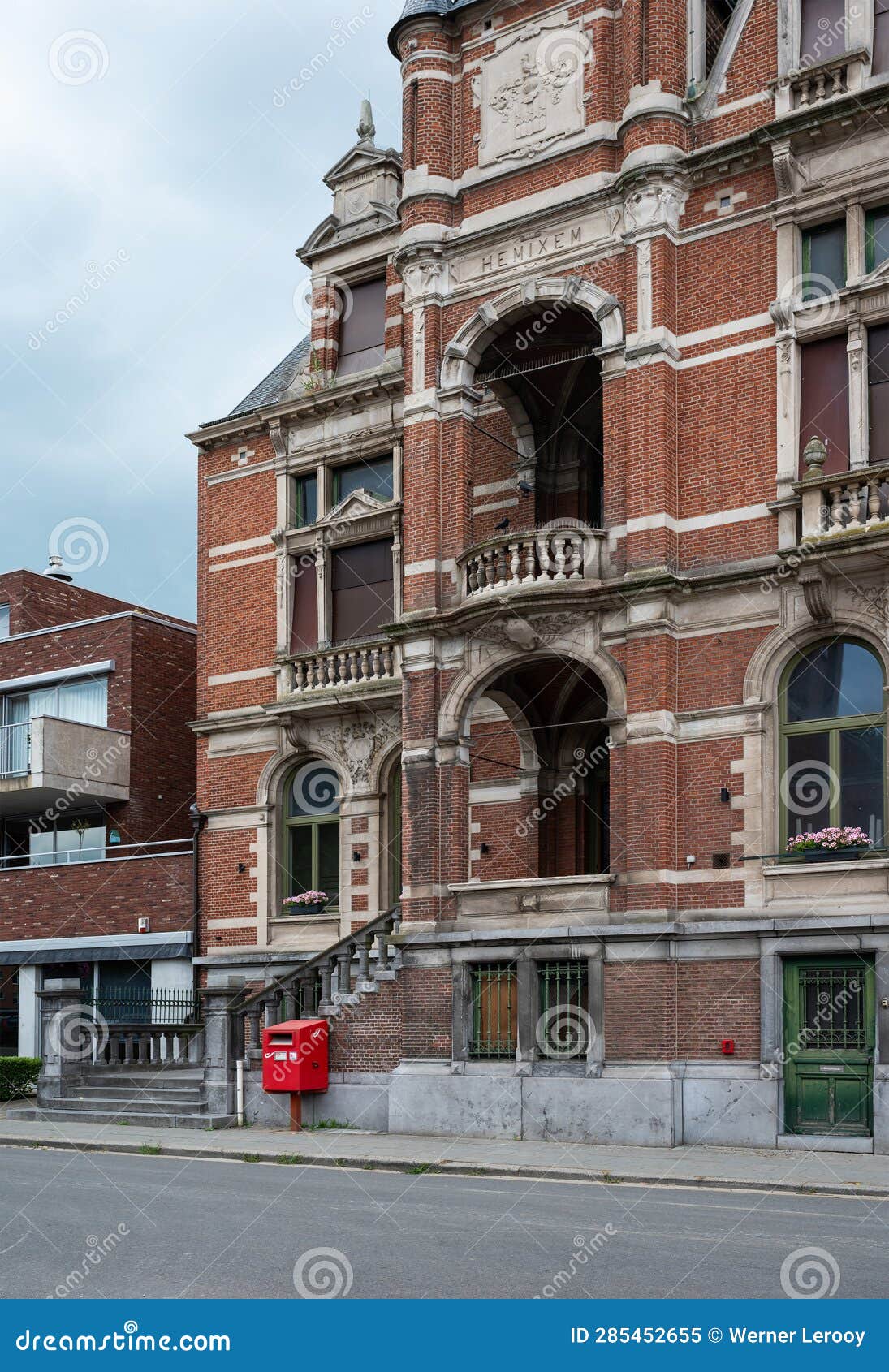 Hemiksem, Belgium - Facade of the City Hall of Hemiksem Editorial Image ...