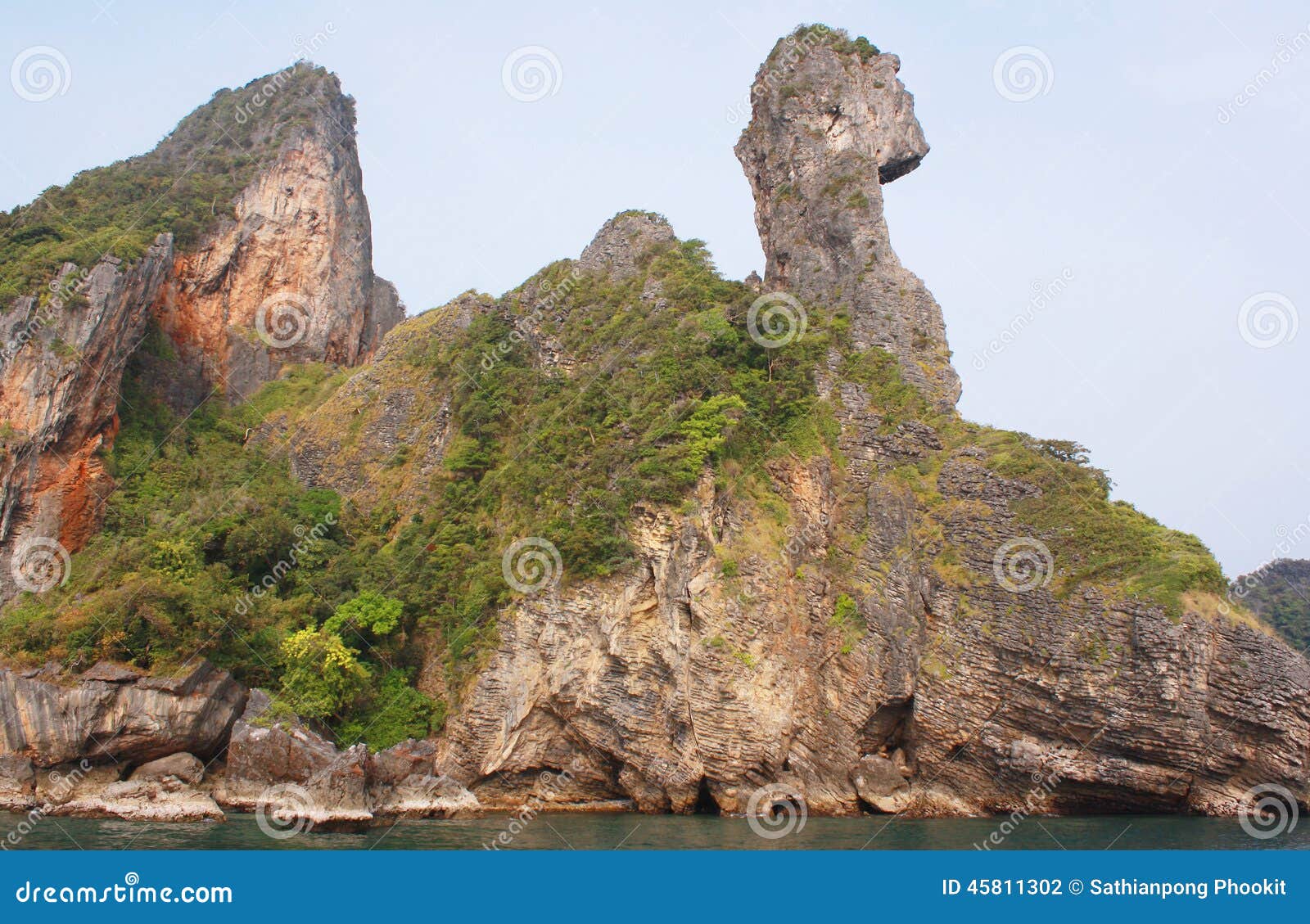 Hen and Chicken Islands, Krabi Thailand Stock Photo - Image of coastal ...