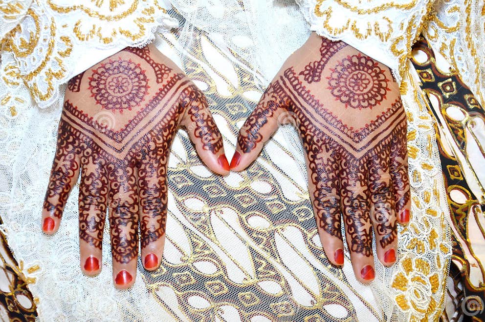 Henné image stock. Image du ethnique, artistique, mode - 52074505