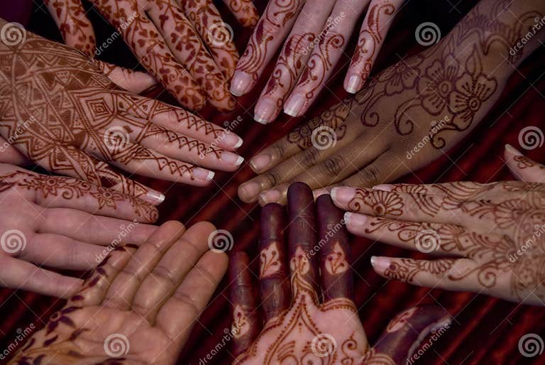 Henna art on hands stock image. Image of traditional, painting - 3082623