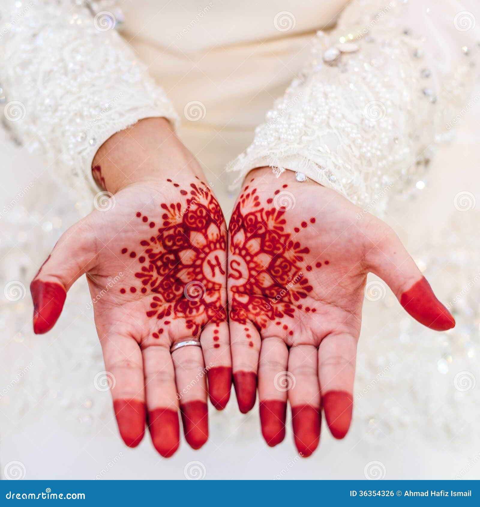 Henna on Bride s hand stock photo. Image of celebration - 36354326