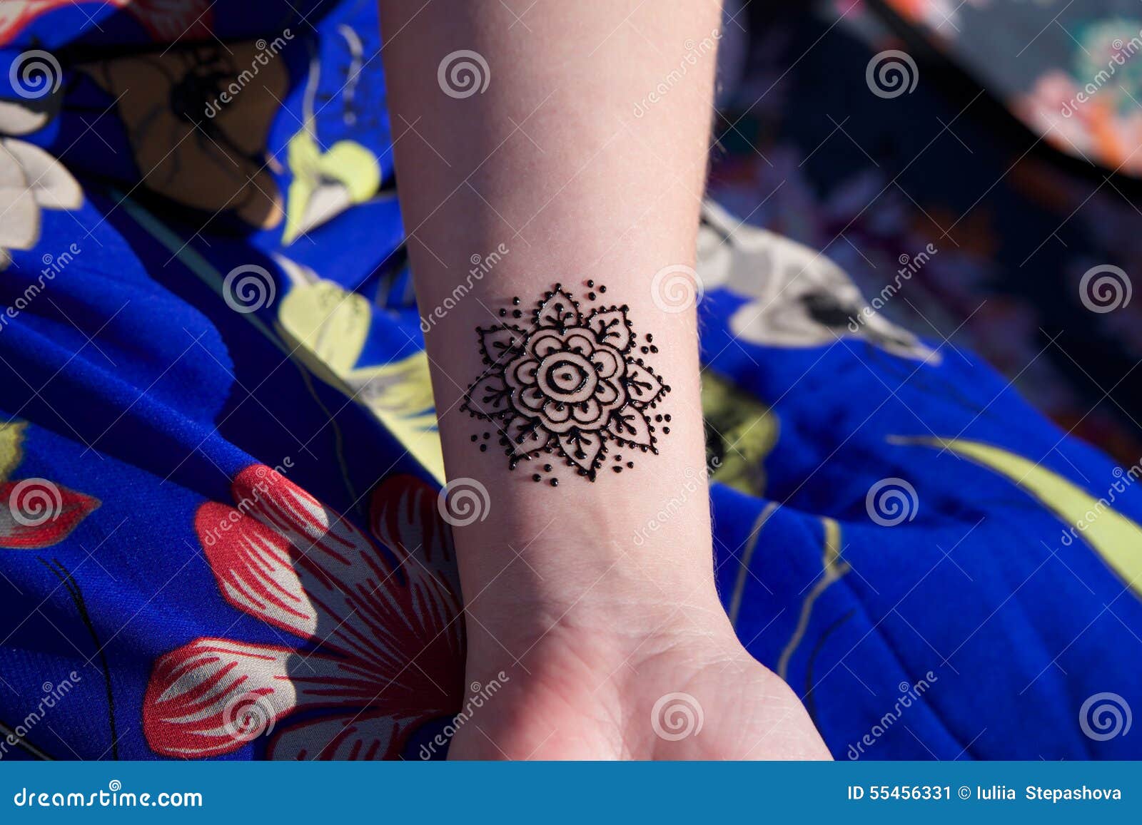 Hand With Mandala Pattern Tattoo Henna Mehendi Royalty-Free Stock Image ...