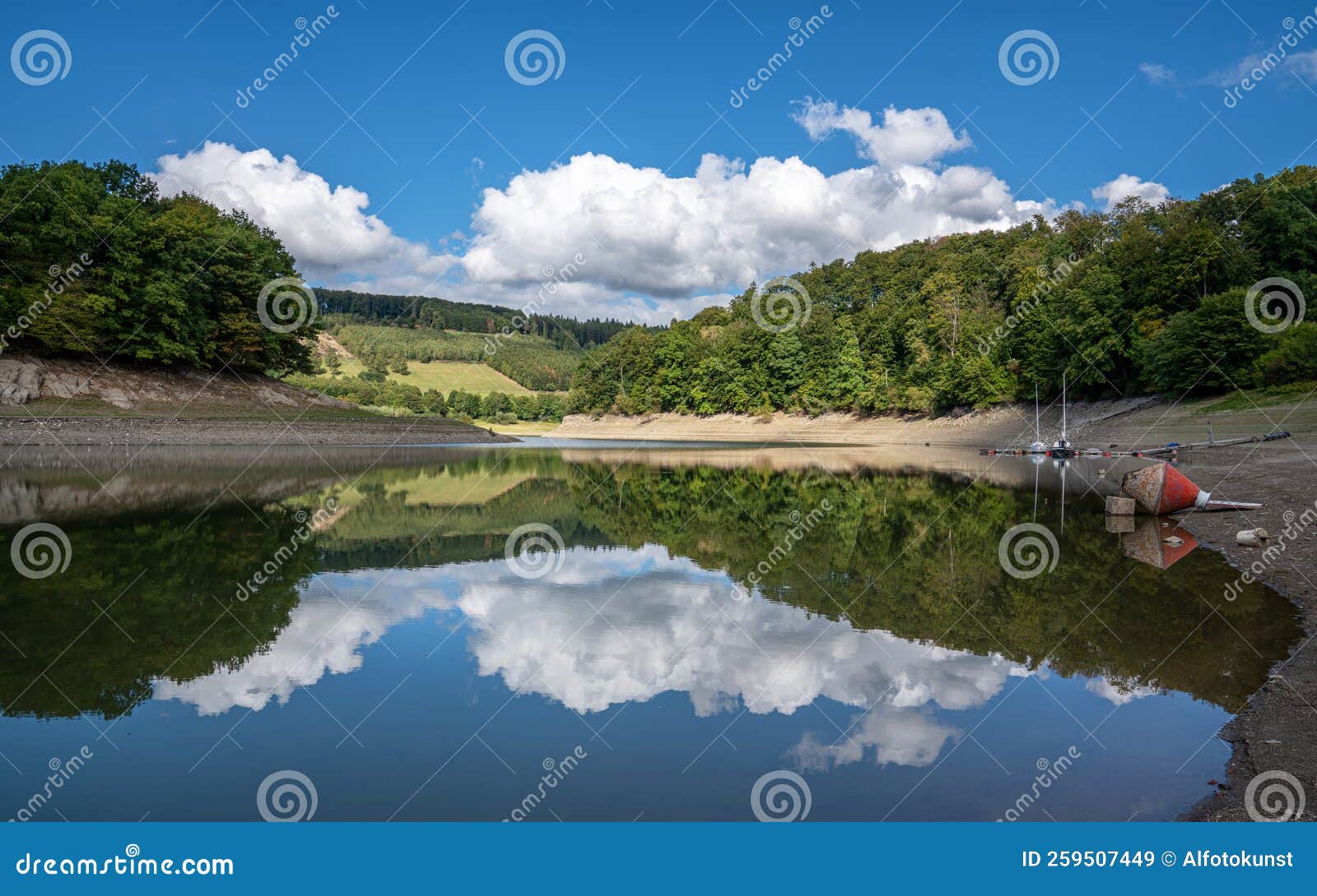 Henne Lake, Meschede, Sauerland, Germany Stock Image - Image of ...