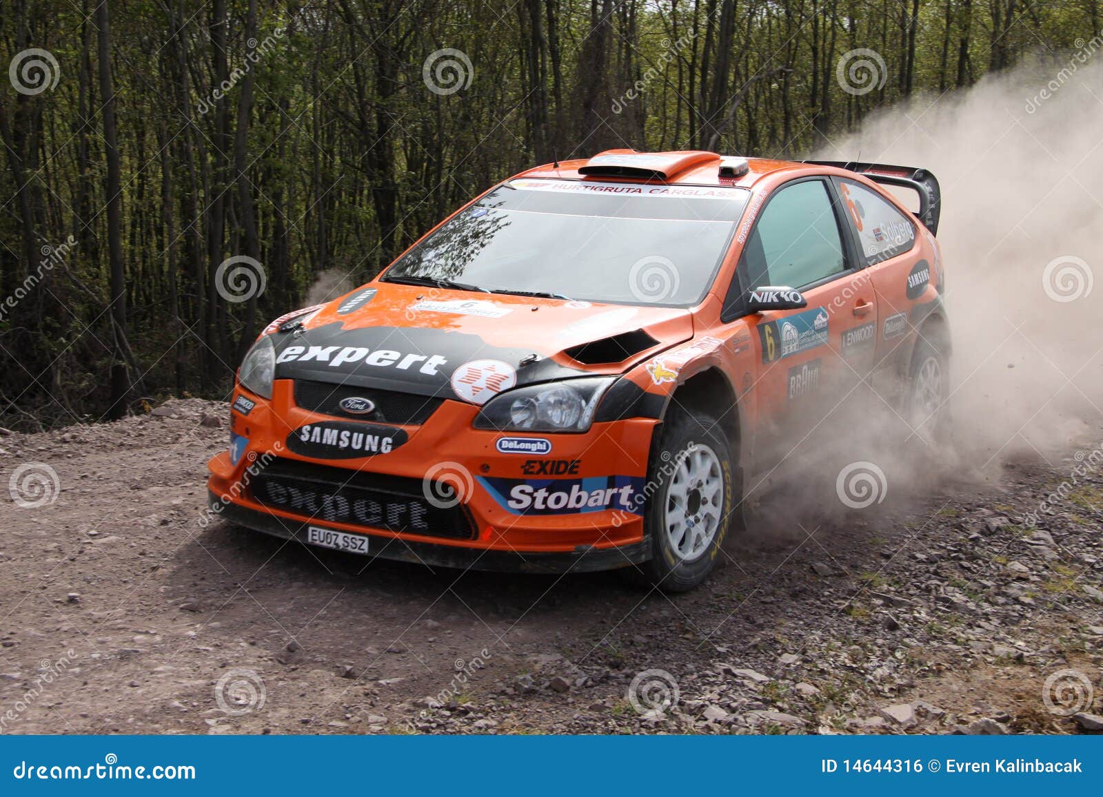 Henning Solberg editorial photo. Image of ulupelit, stage - 14644316