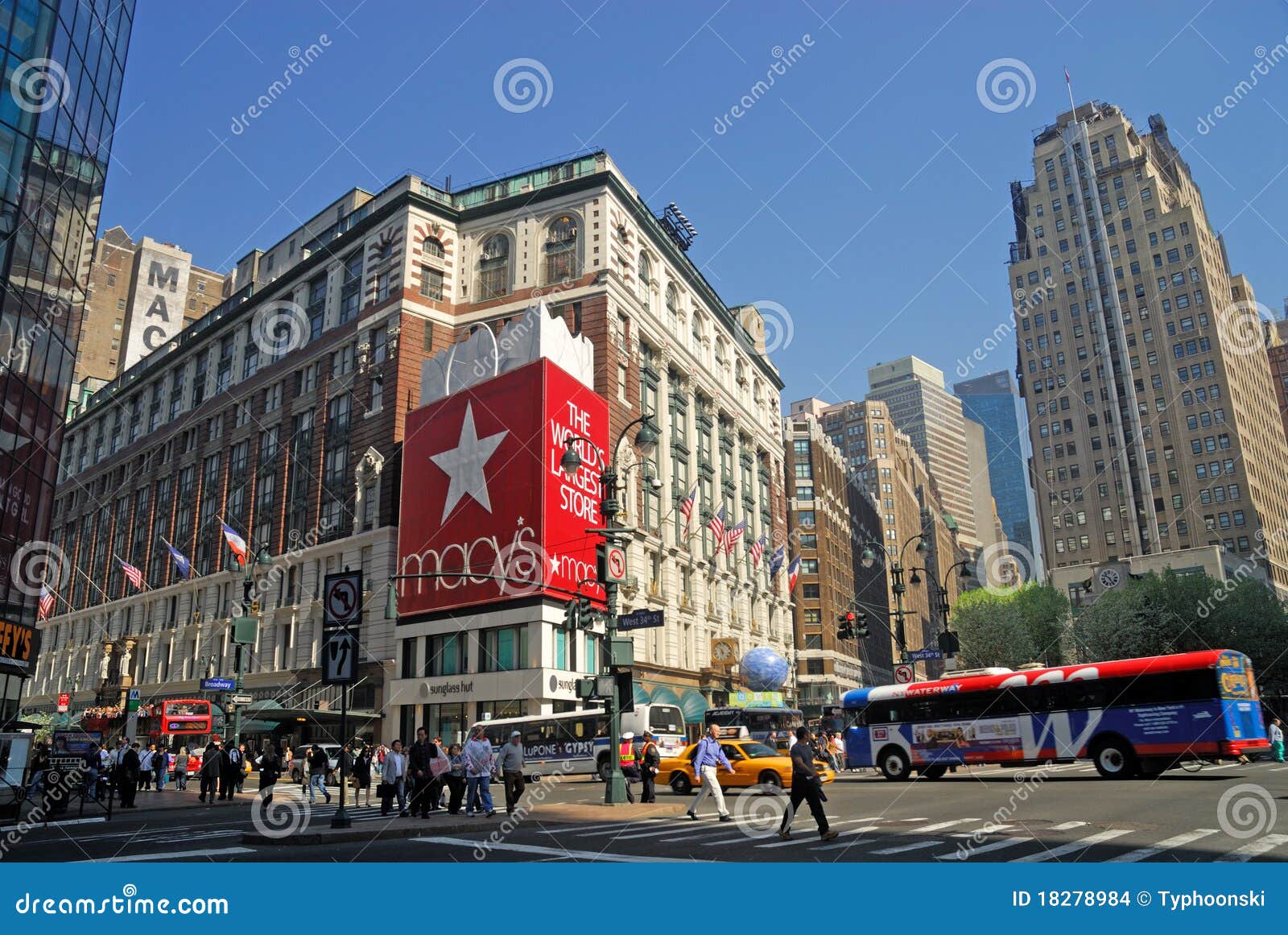 Herald Square, New York City Editorial Stock Image - Image of buildings ...