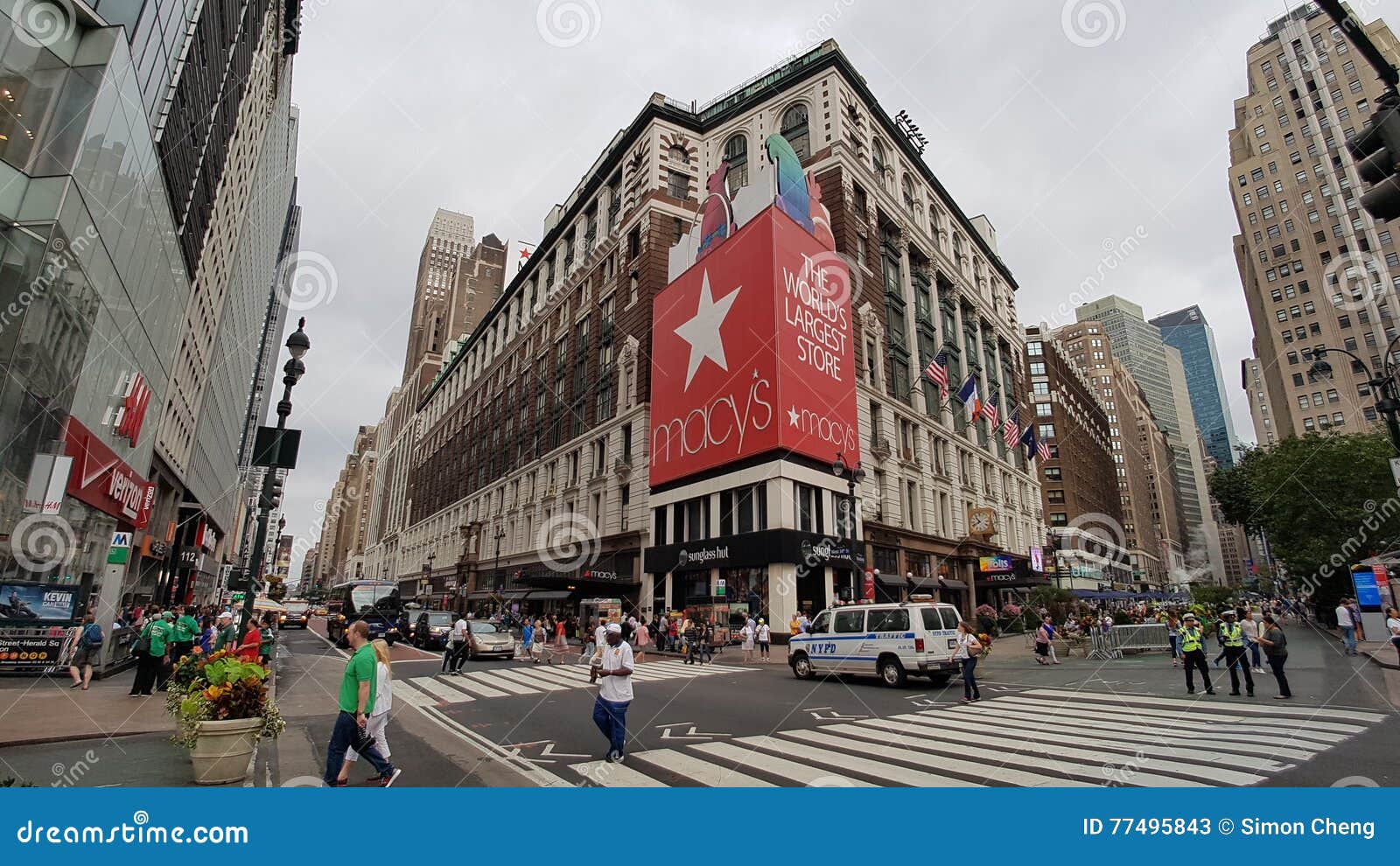 Herald square editorial stock photo. Image of square - 77495843