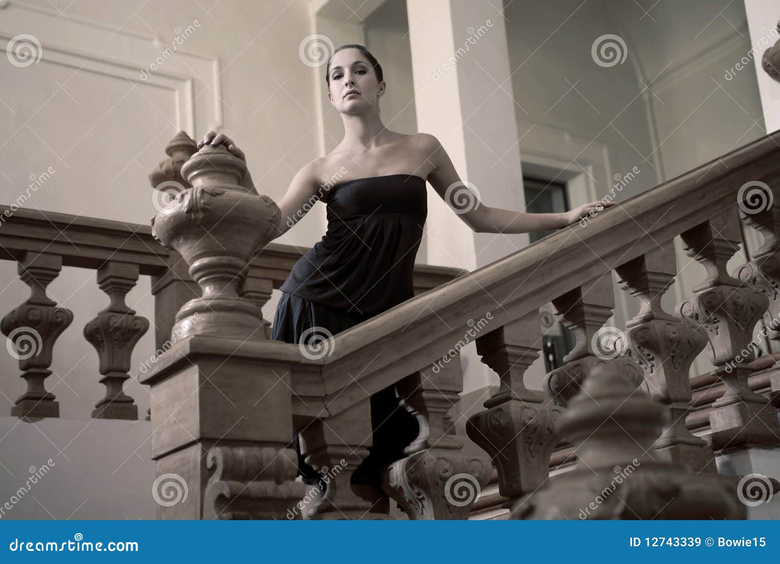 Herauf die Treppen stockbild. Bild von antike, schön - 12743339