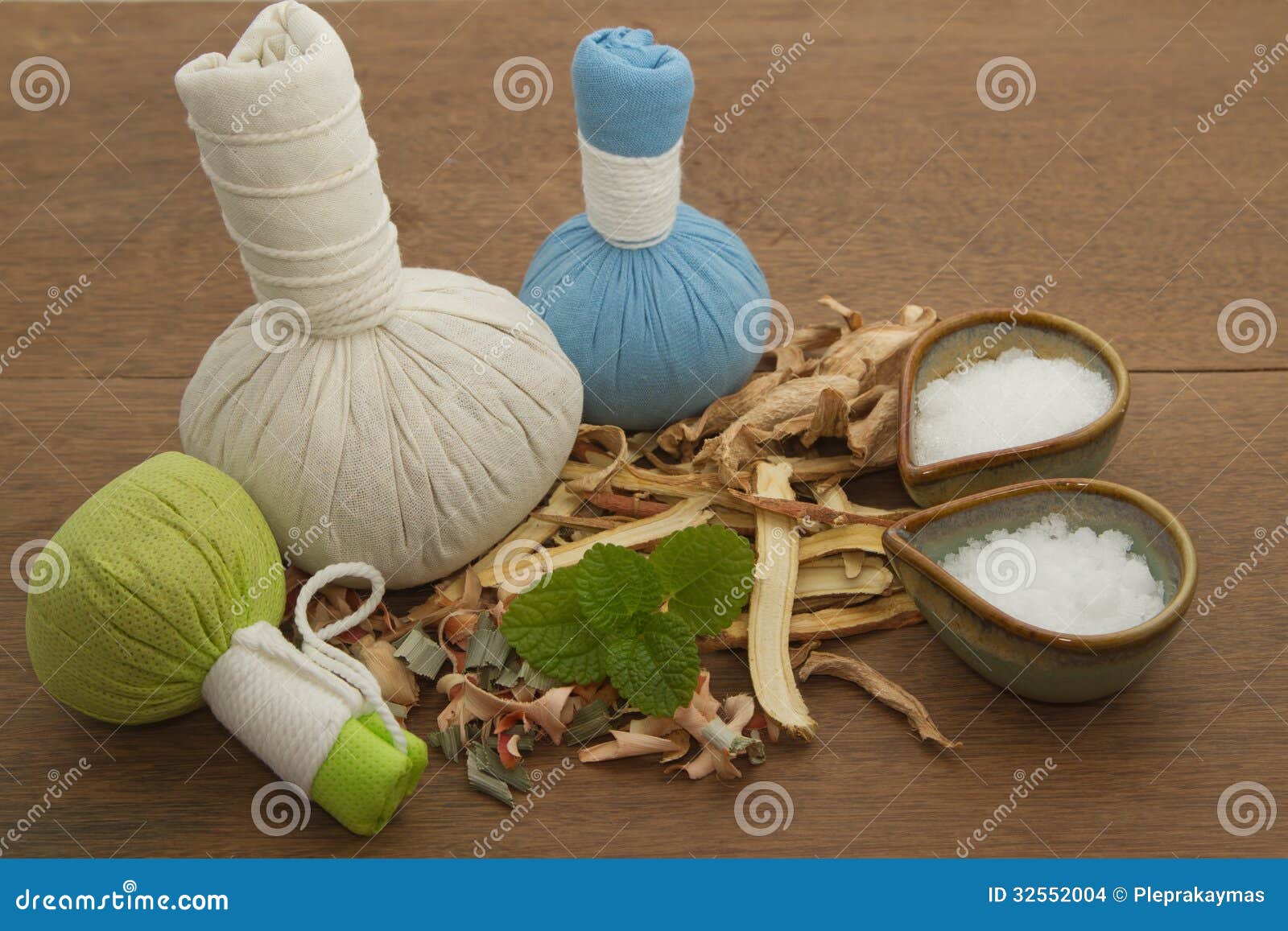 Compress Ball, Spa Massage,Herbal Compress Ball With, Lotus Flower ...