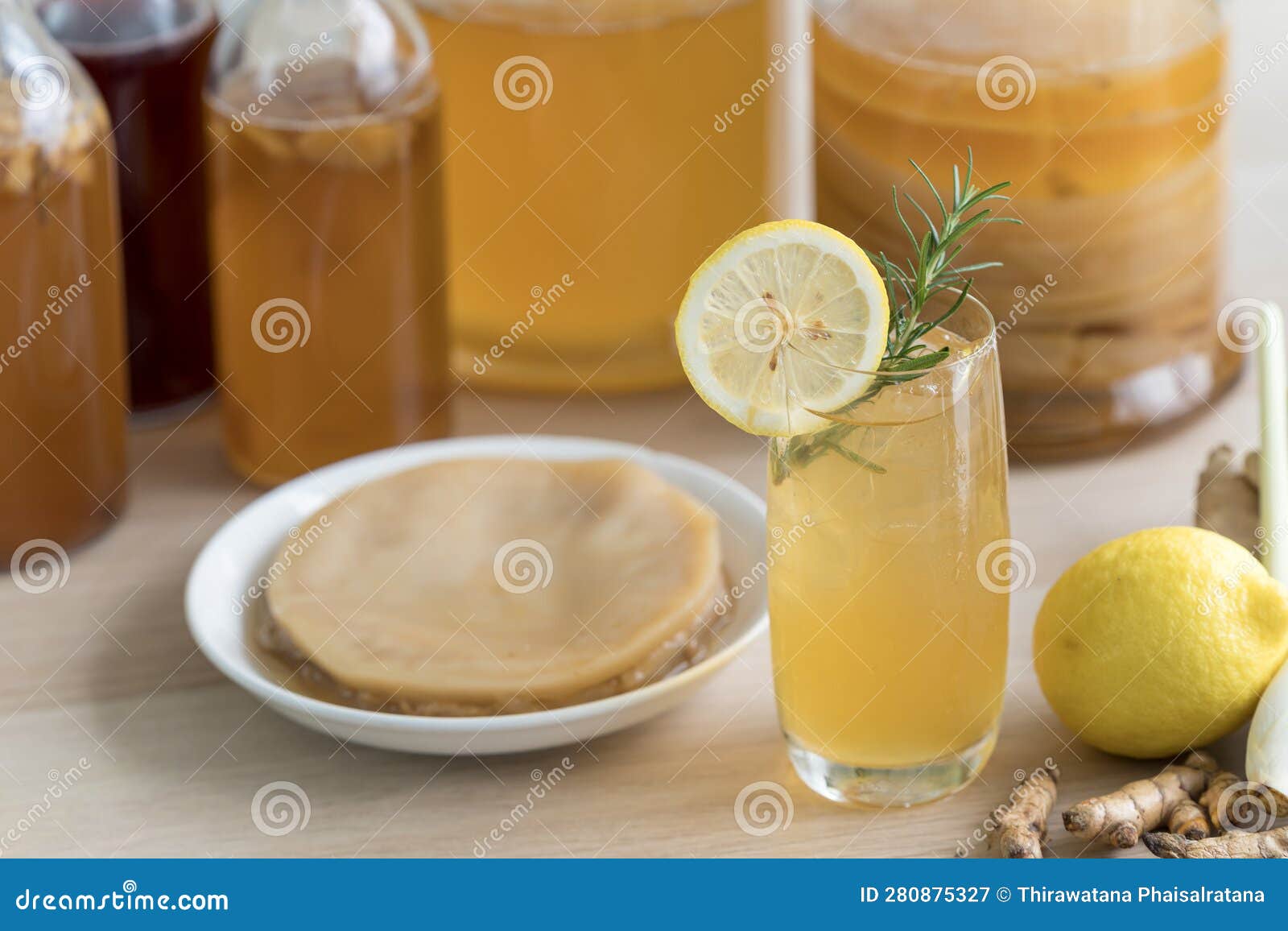 Herbal Drink Tea Natural Kombucha Fermented Tea Beverage Healthy
