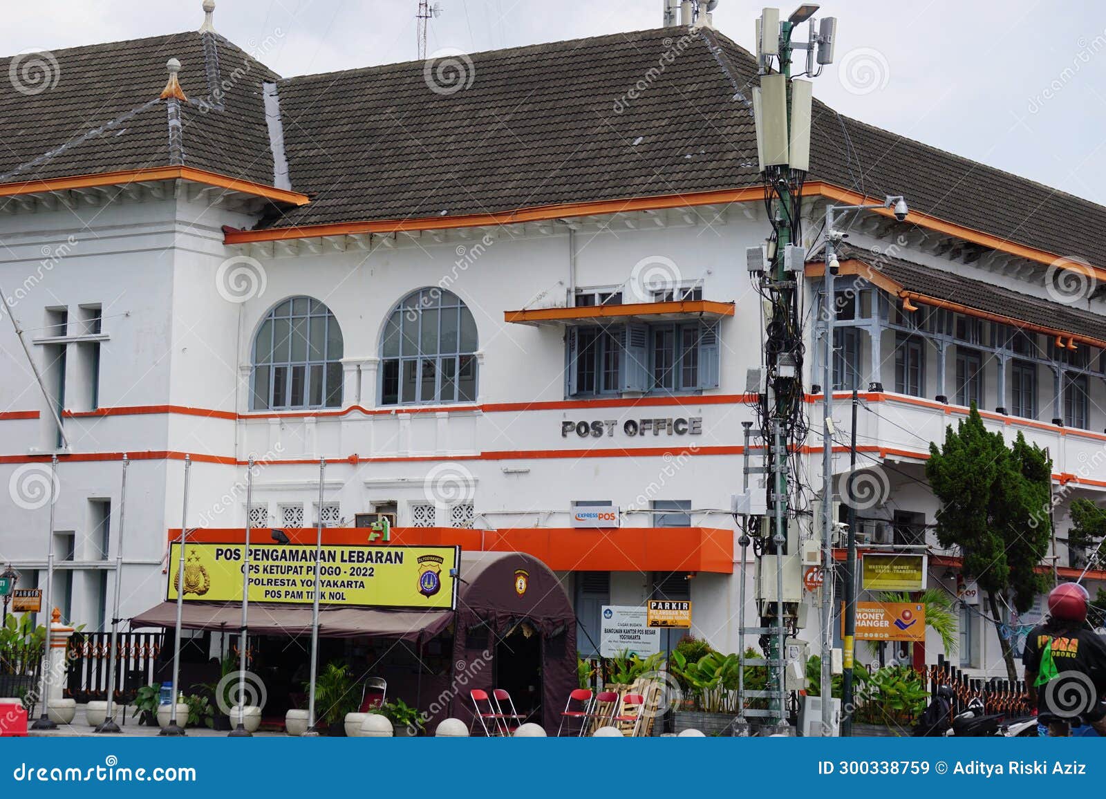 The Heritage of the Indonesian Post Office Building in Malioboro ...