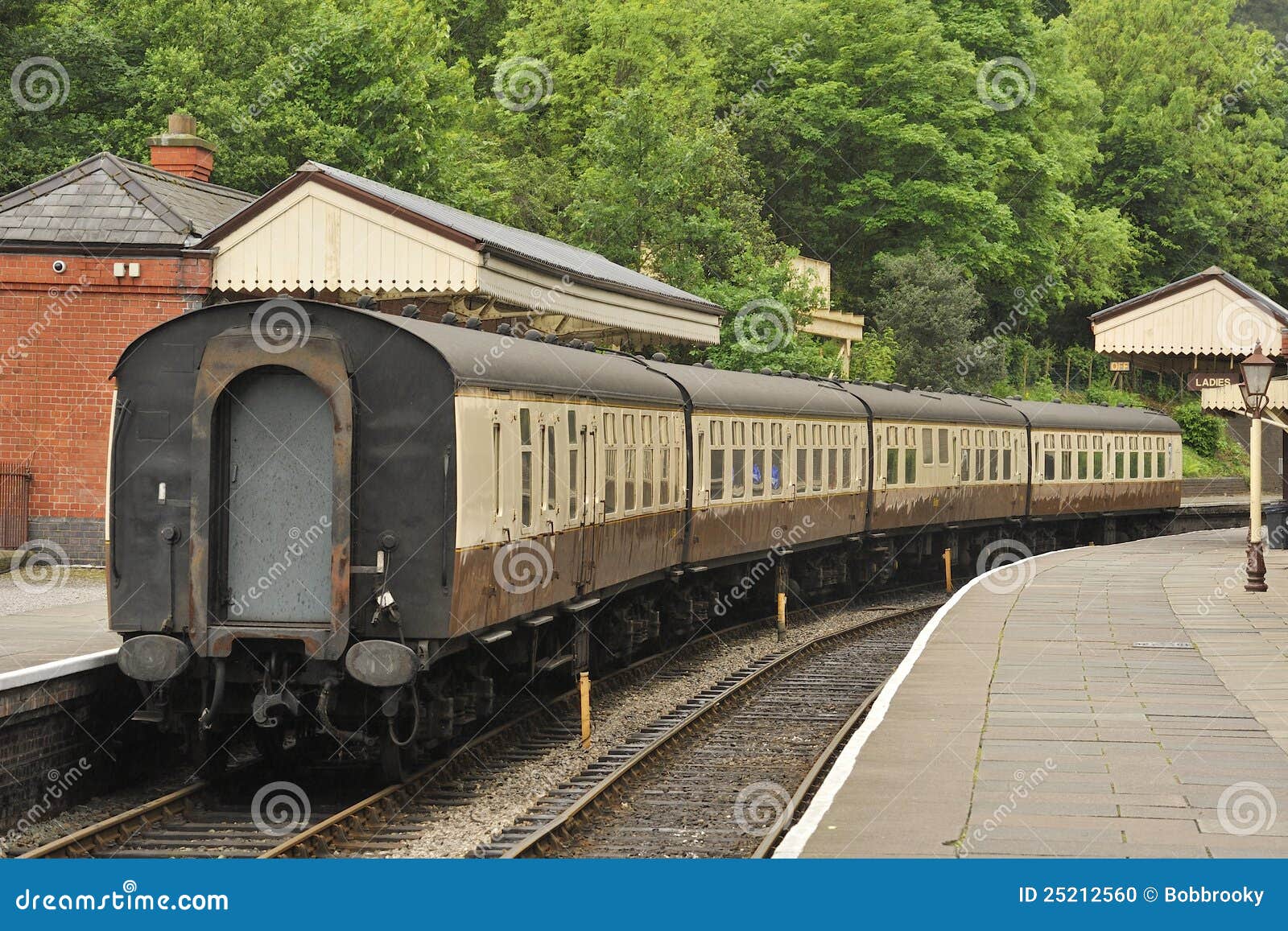 Heritage Rail Carriages, Llangollen Stock Photo - Image of railway ...