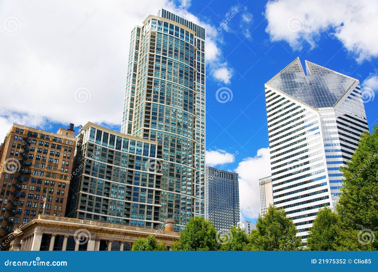 Heritage and Smurfit-Stone Building Editorial Photography - Image of ...