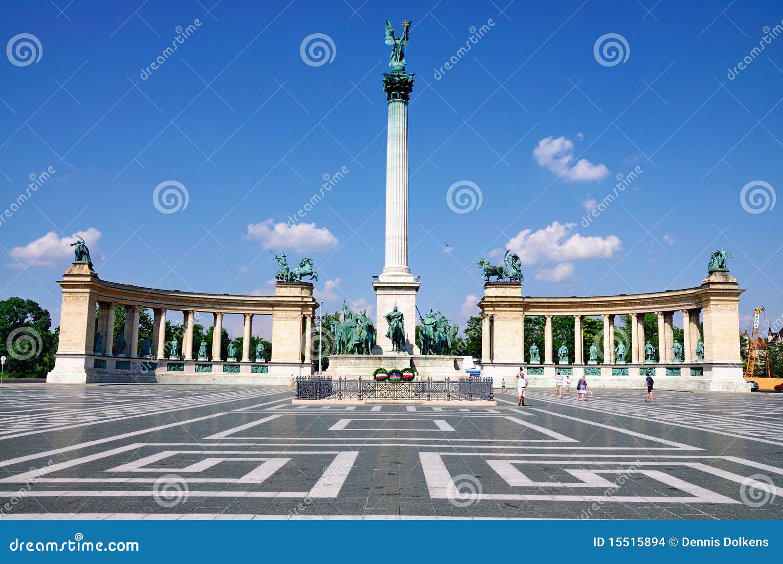Heroes Square, Budapest editorial stock image. Image of statues - 15515894