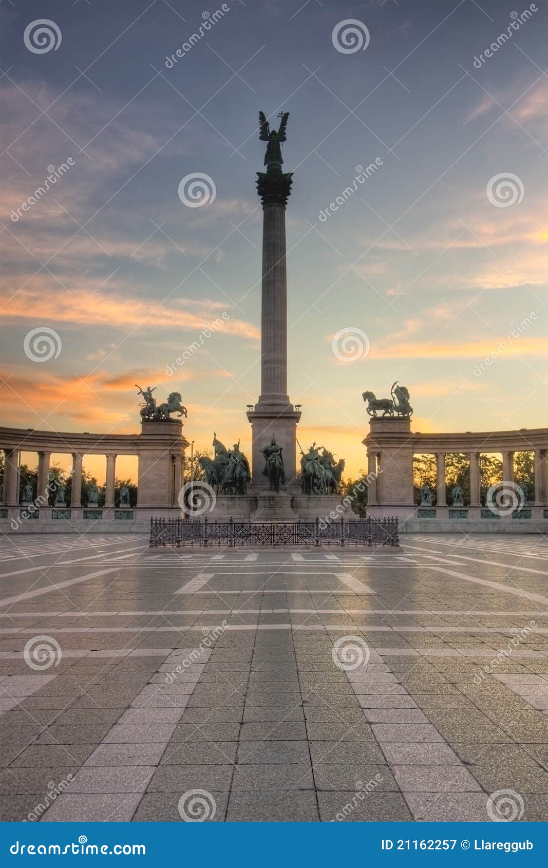 Heroes Square Budapest Sunrise Stock Image - Image of colourful ...
