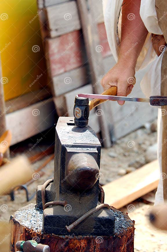 Herrero imagen de archivo. Imagen de renacimiento, hierro - 116837