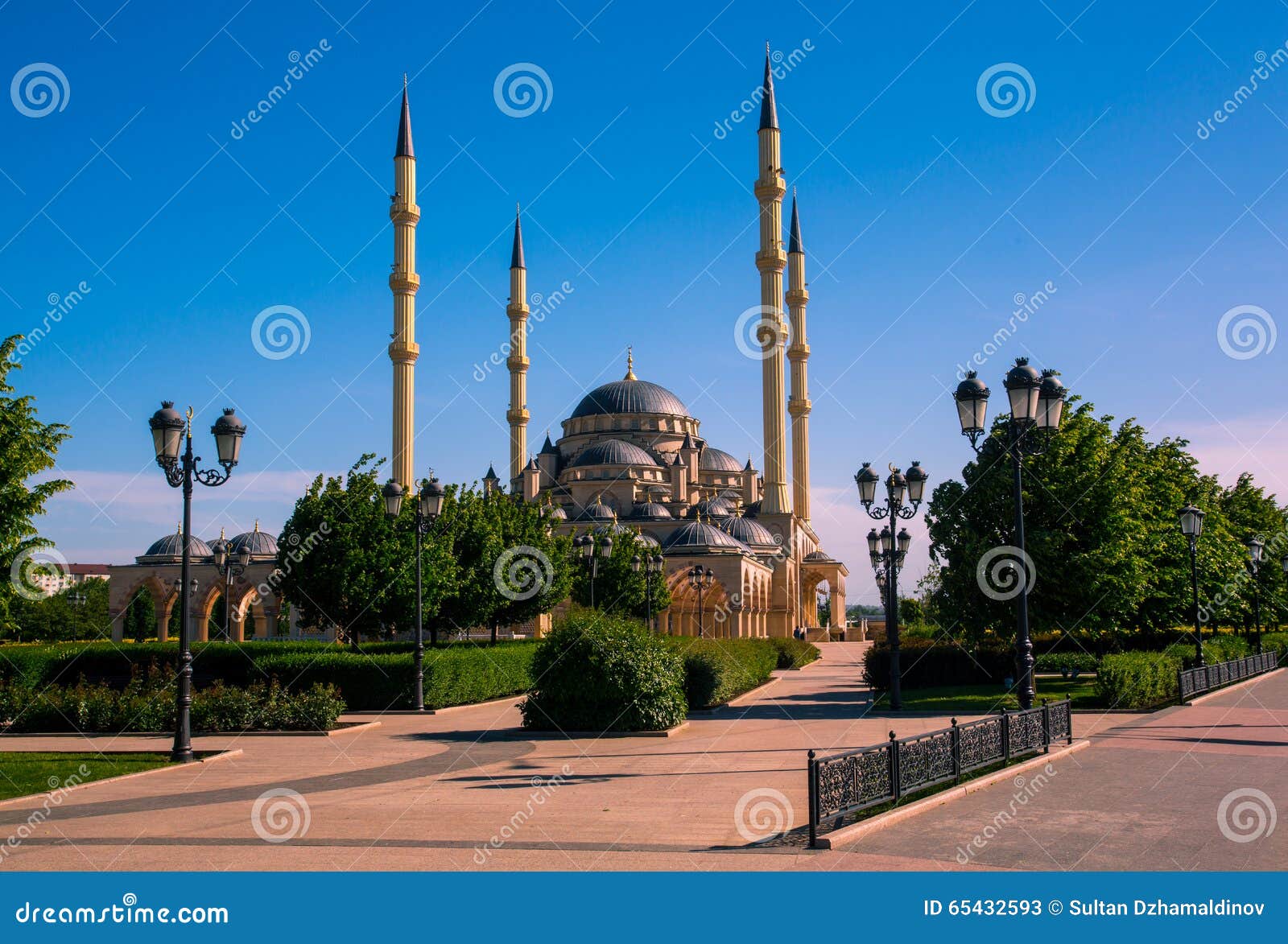 Tschetschenien moschee Stock-Fotos - Melden Sie sich kostenlos an