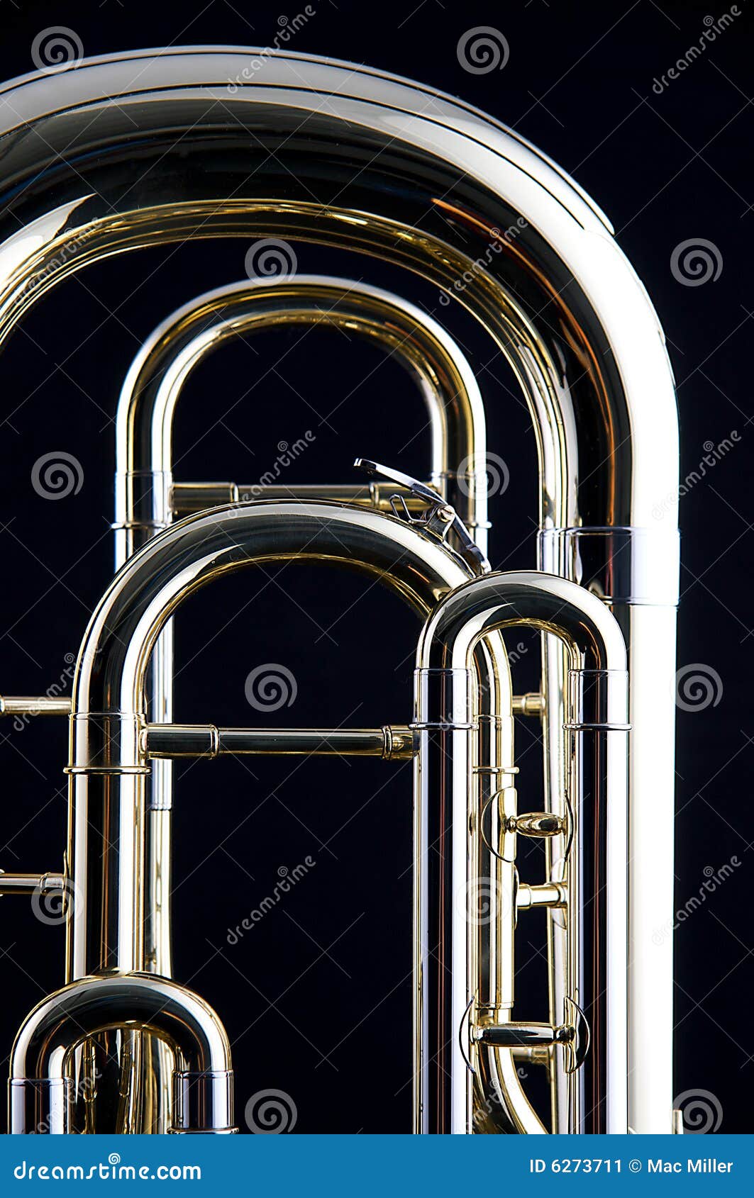 Het Bas Euphonium Van De Tuba Stock Afbeelding - Image of buizenstelsel ...