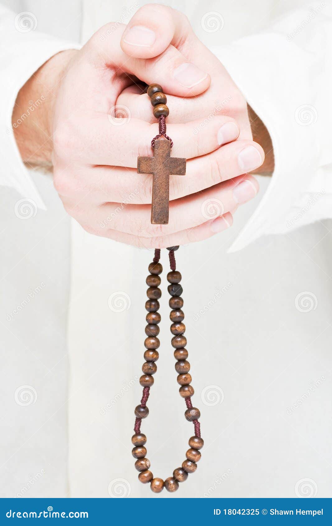 Het bidden van de mens stock afbeelding. Image of heilige - 18042325