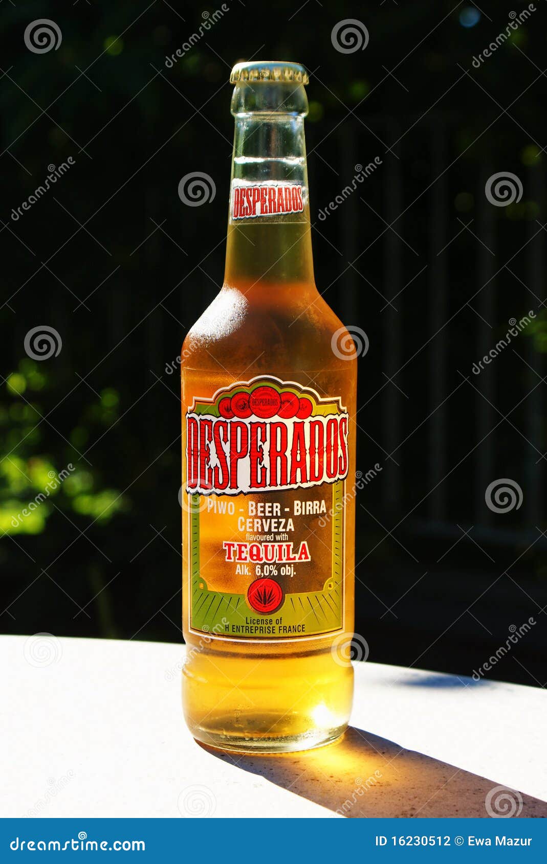 Het bier van desperado's redactionele fotografie. Image of koel - 16230512