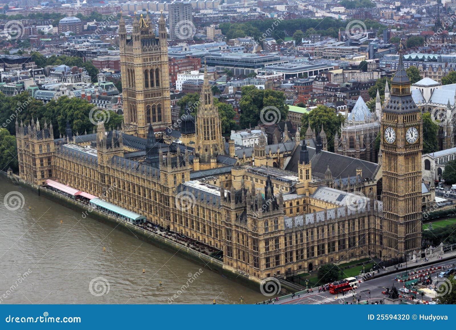 Het Britse Parlement stock foto. Image of front, keltisch - 25594320