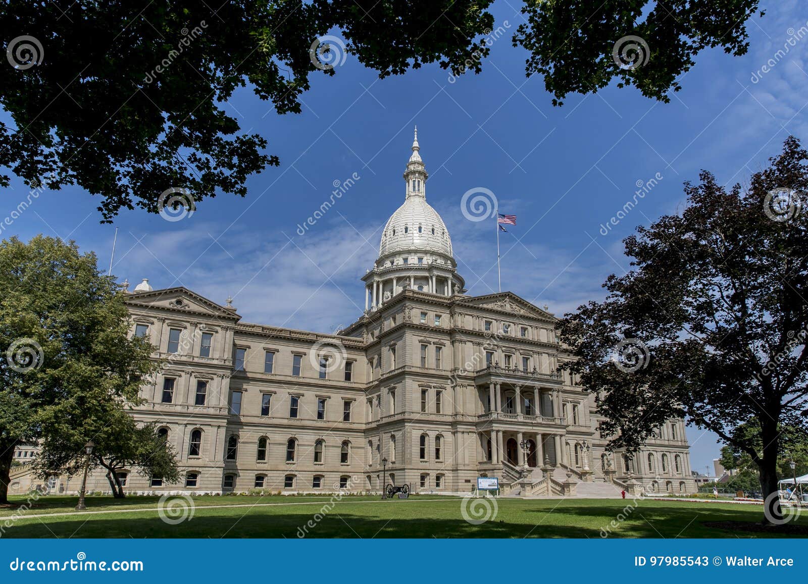 Het Capitool Van De Staat Van Michigan Stock Afbeelding - Image of ...