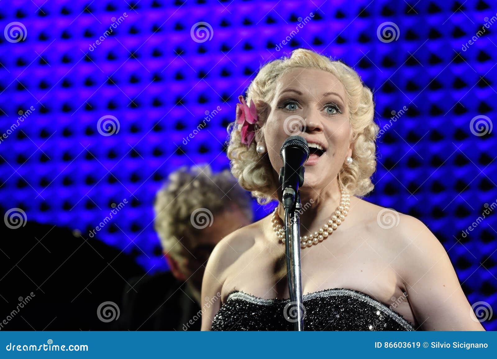 Het carling van Gunhild redactionele stock afbeelding. Image of ...