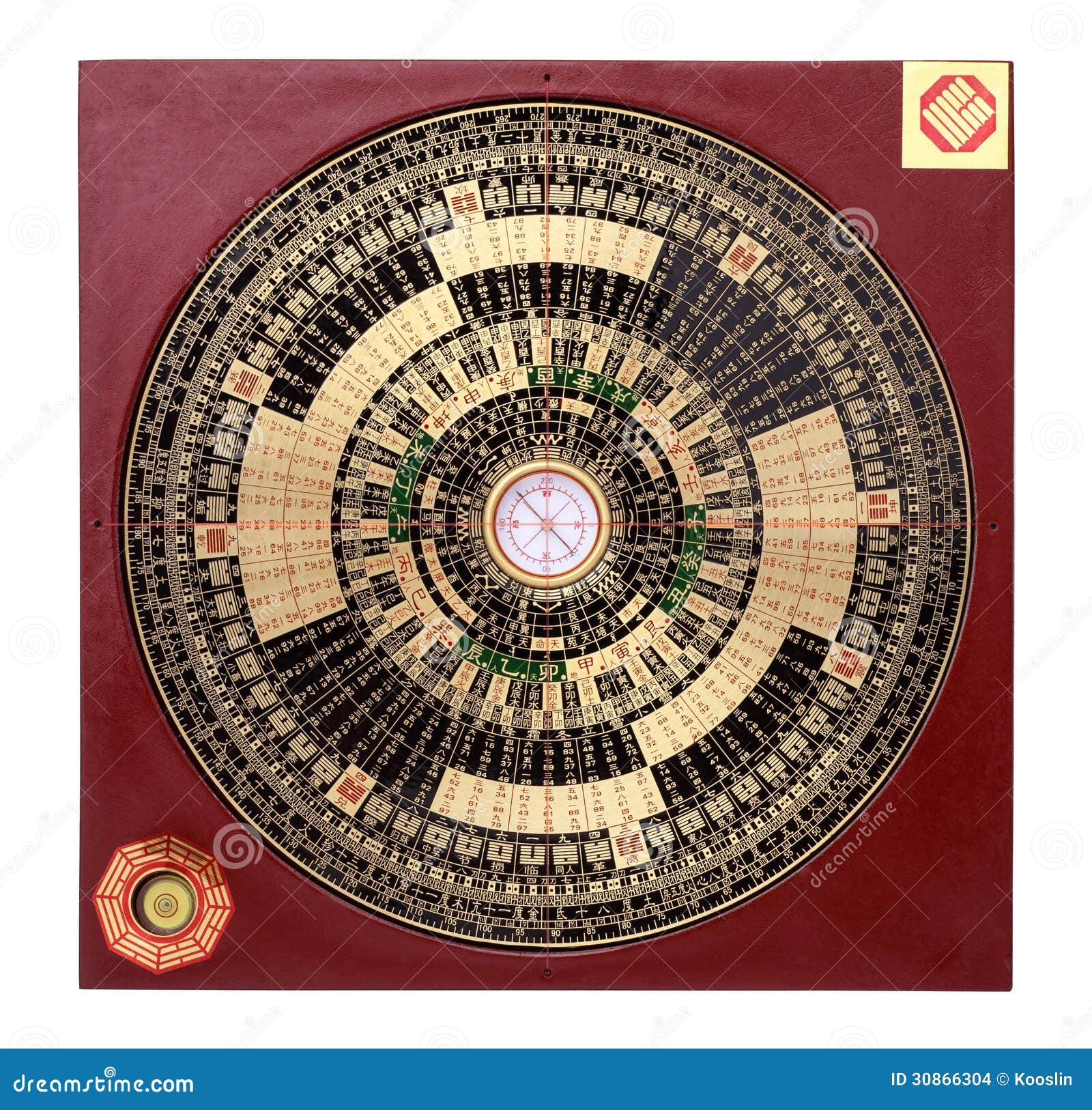 Het Chinese Kompas Van Fengshui Stock Foto - Image of chinees, oosters ...