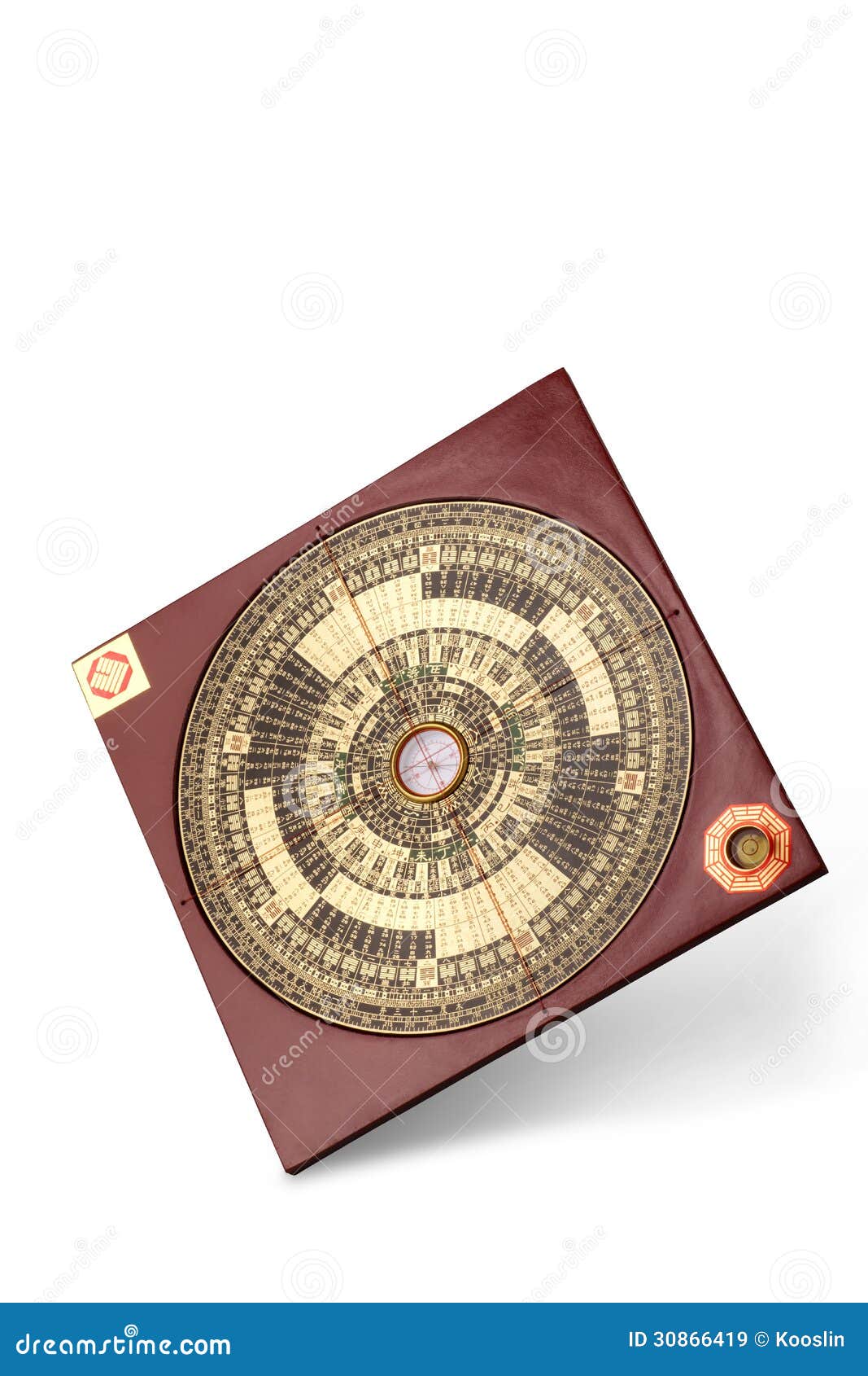 Het Chinese Kompas Van Fengshui Stock Afbeelding - Image of antiquiteit ...