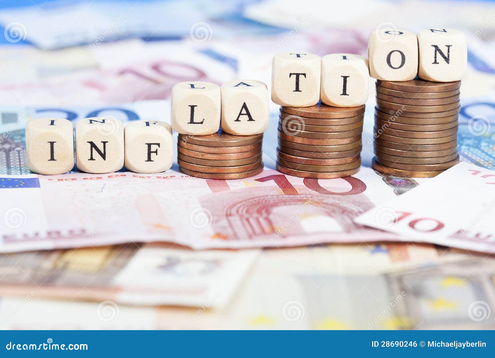 Het Concept Van De Inflatie Met Euro Geld Stock Foto - Image of ...