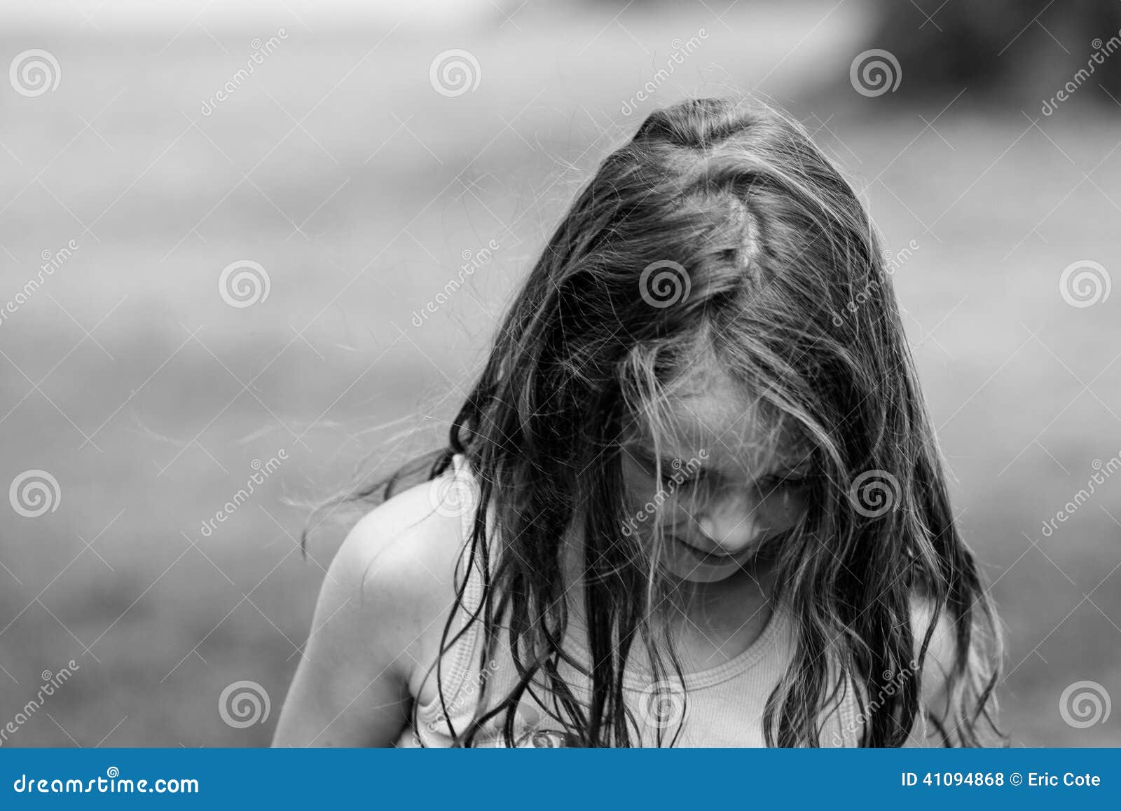 Het Dagdromen Van Het Meisje Stock Foto - Image of persoon, leuk: 41094868