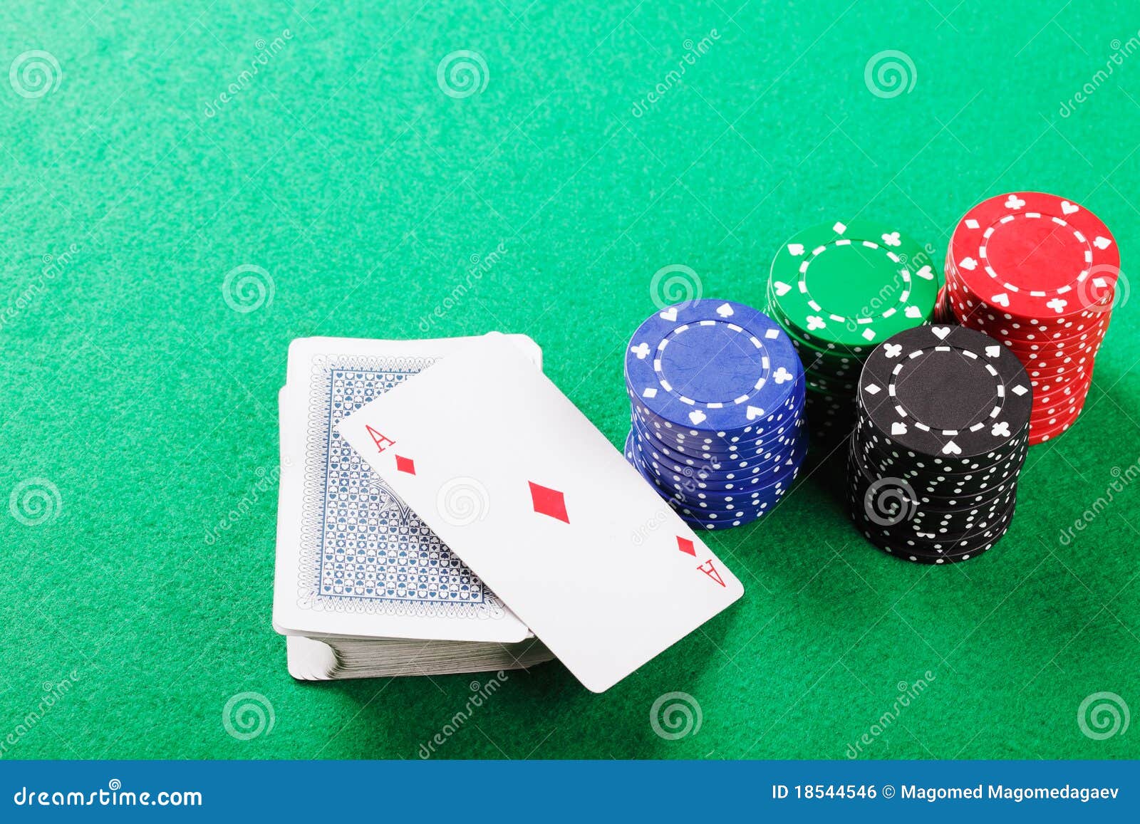 Het Dek En De Spaanders Van De Kaart Stock Foto - Image of divers ...