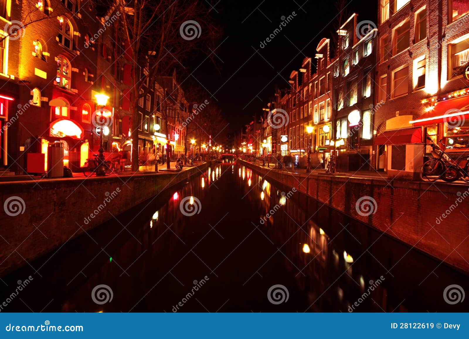 Het District Van Het Rood Licht in Amsterdam Nederland Stock Afbeelding ...