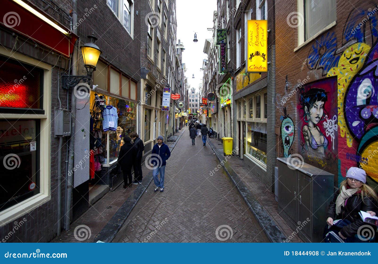 Het District Van Het Rood Licht Van Amsterdam Redactionele Stock Foto ...