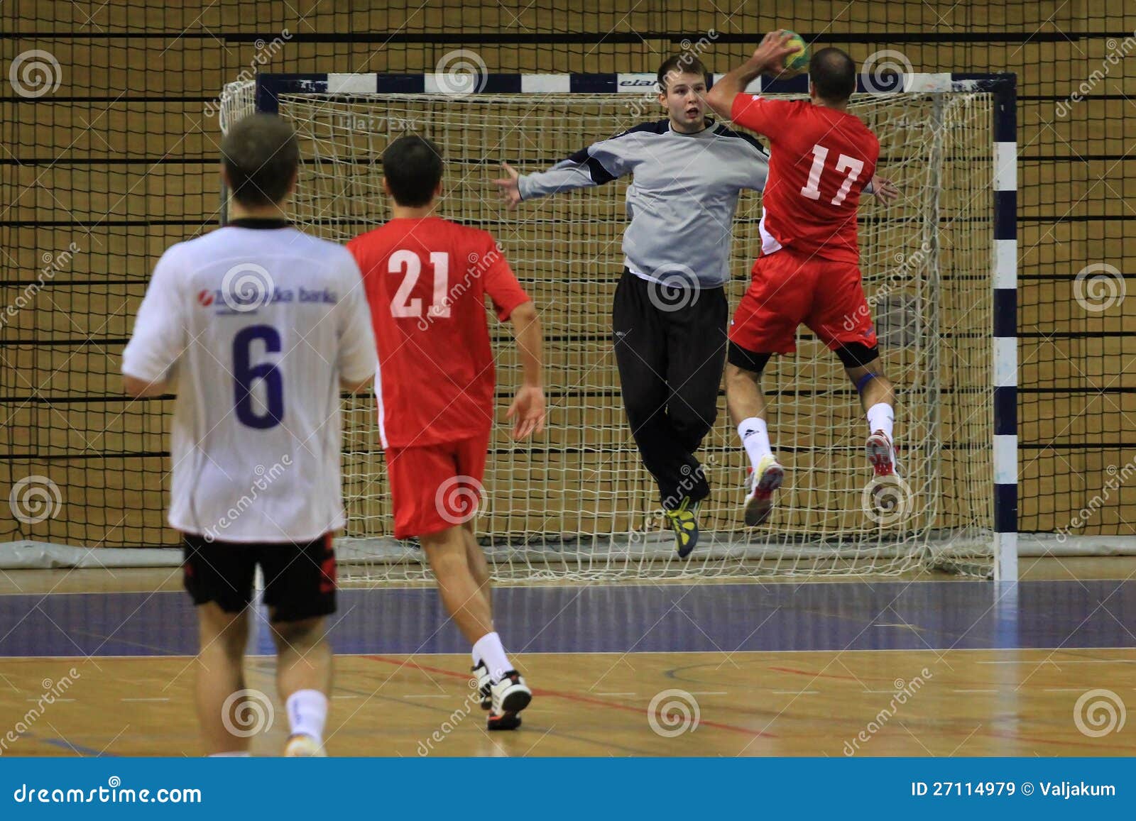 Het doel van het handbal redactionele stock afbeelding. Image of ...