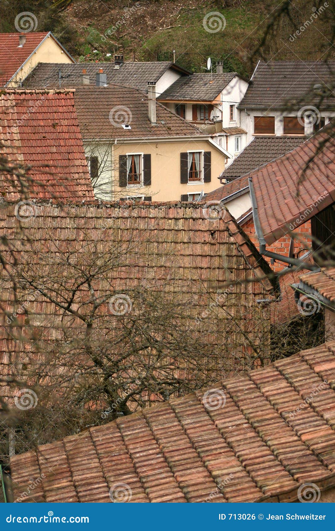 Het dorp van Alsacian stock foto. Image of bouw, aantrekkelijkheid - 713026