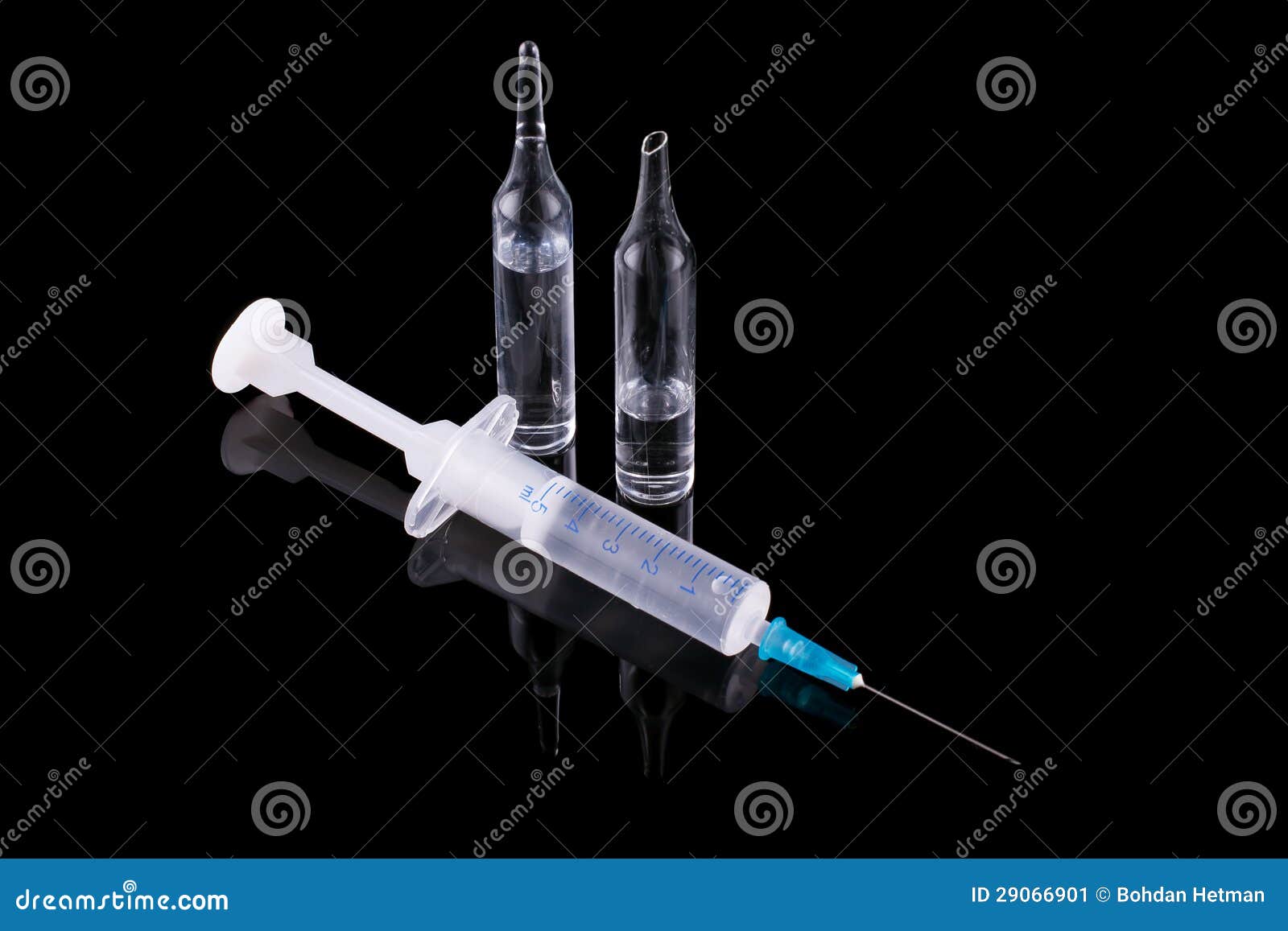 Het Flesje Van De Spuit En Van Het Glas Stock Afbeelding - Image of ...