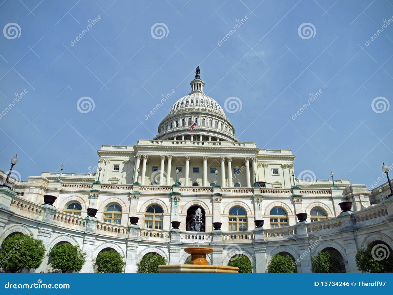 Het Gebouw Van Het Capitool Van De V.S. Stock Foto - Image of kapitol ...