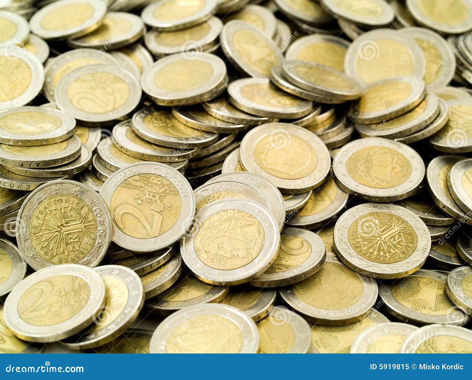 Het Geld van Europa stock afbeelding. Image of goud, macro - 5919815