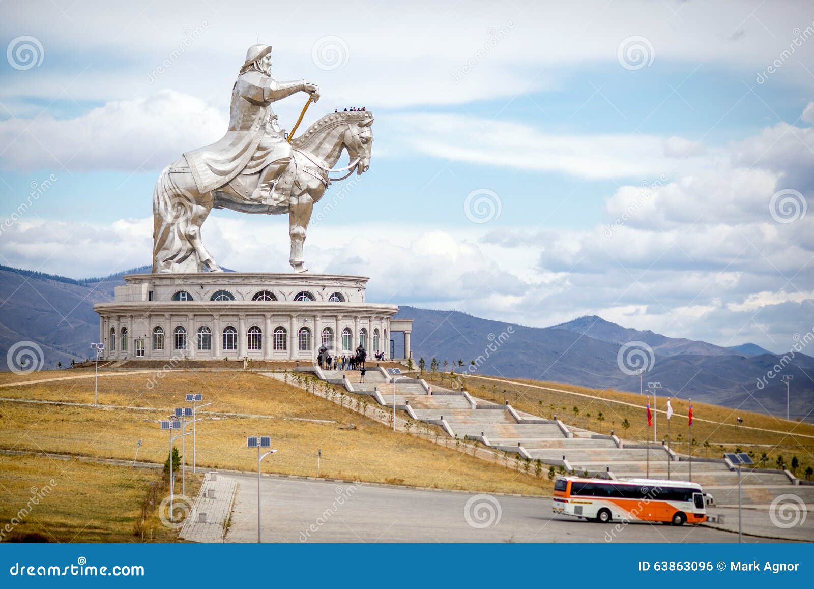 Het Grootste Standbeeld Van De Wereld Van Genghis Khan Redactionele ...