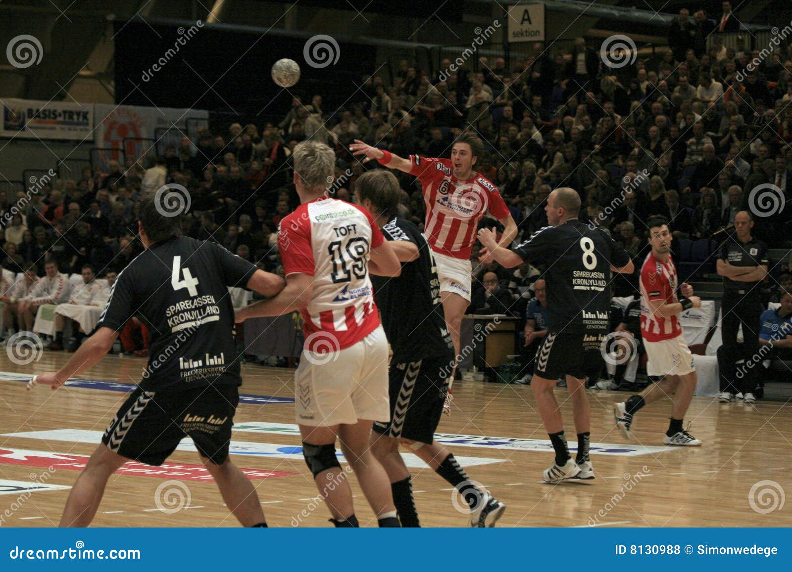 Het Handbal Van AaB - Aarhus GF (29-23) Redactionele Stock Foto - Image ...