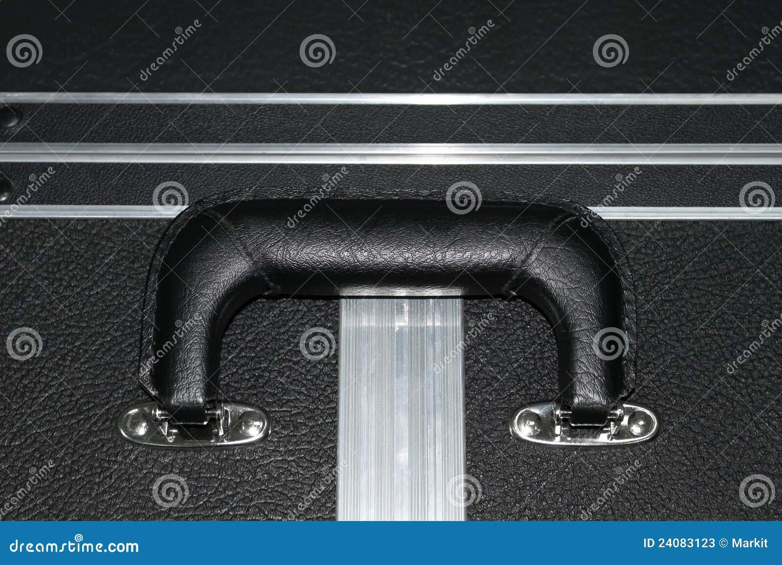 Het Handvat van de koffer stock afbeelding. Image of vakantie - 24083123